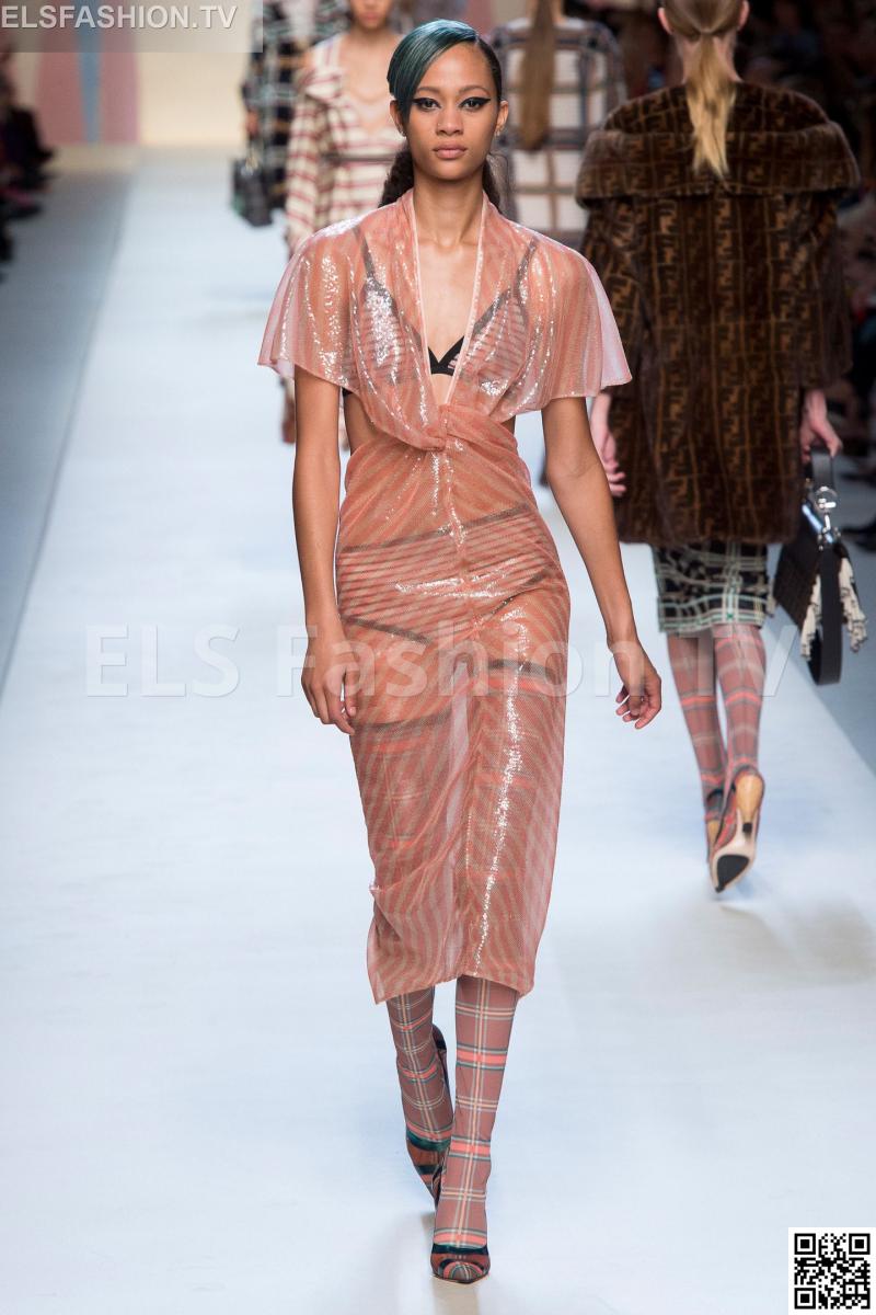 Fendi SS 2018 Milan FW - ELS Fashion TV