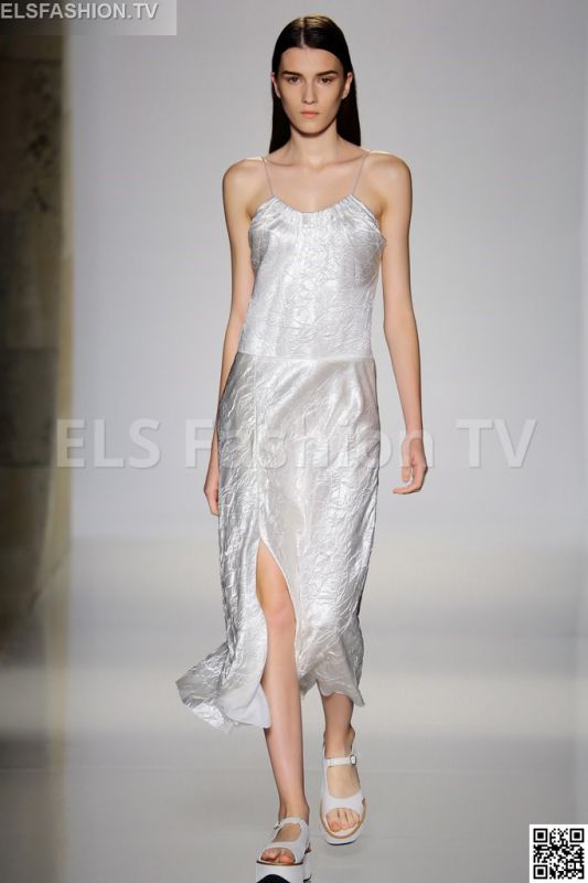 Victoria Beckham SS 2016 NYFW - ELS Fashion TV